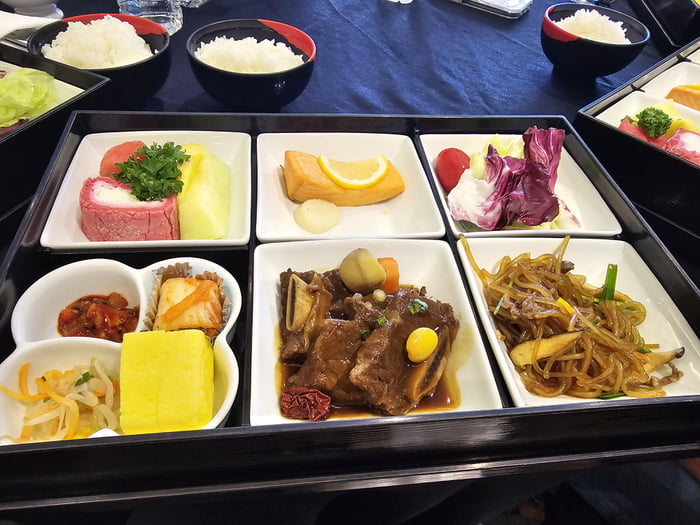 Korean Style Beef Rib & Smoked Salmon Bento - 9GAG