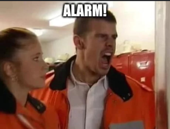 ALARM! - 9GAG