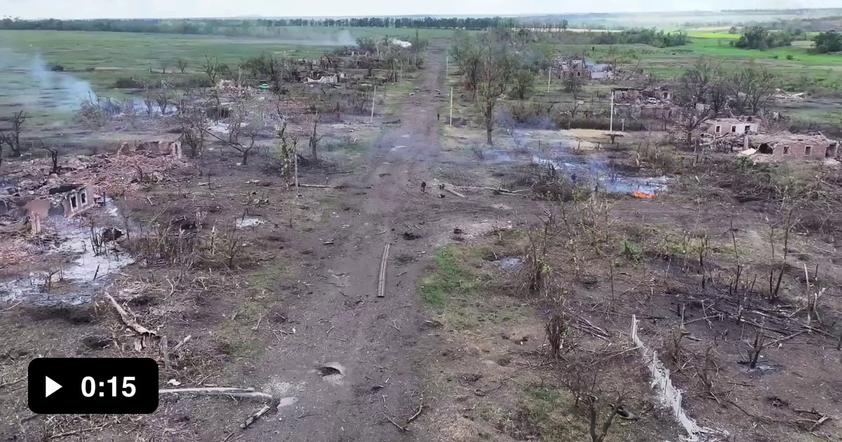 - Hello there... - It's over, Vanyakin, I have the high ground. - Don't ...