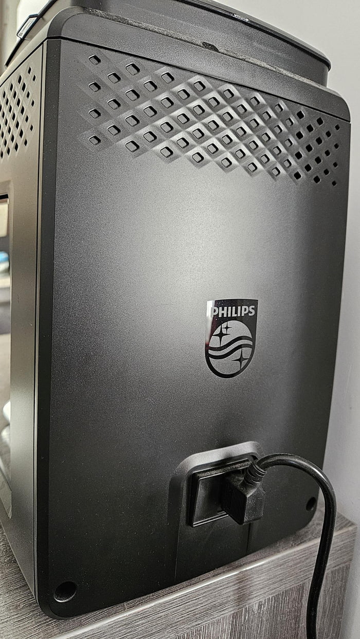 This cable on a coffee machine. Neither the cable or the machine ...