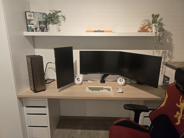 Home setup - 9GAG