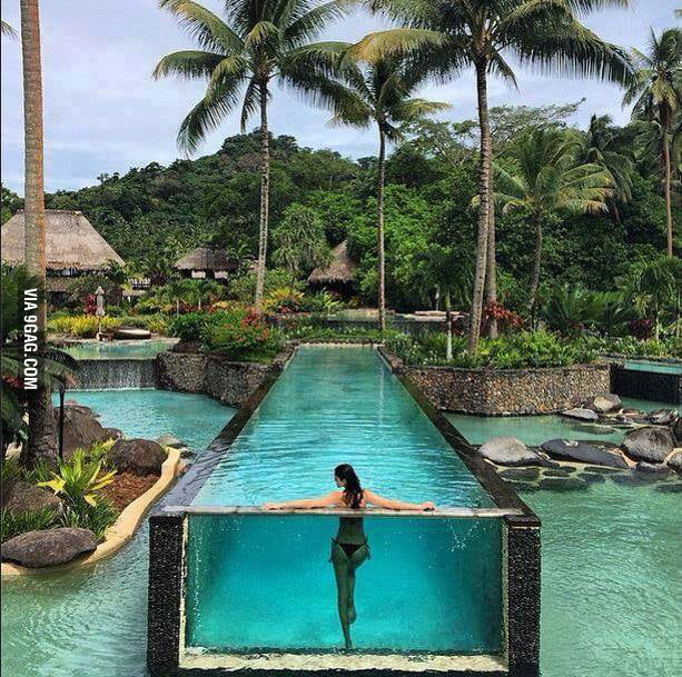 Beautiful Pool - 9GAG