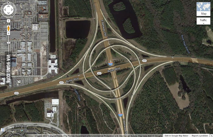 This perfectly symmetrical highway interchange. - 9GAG