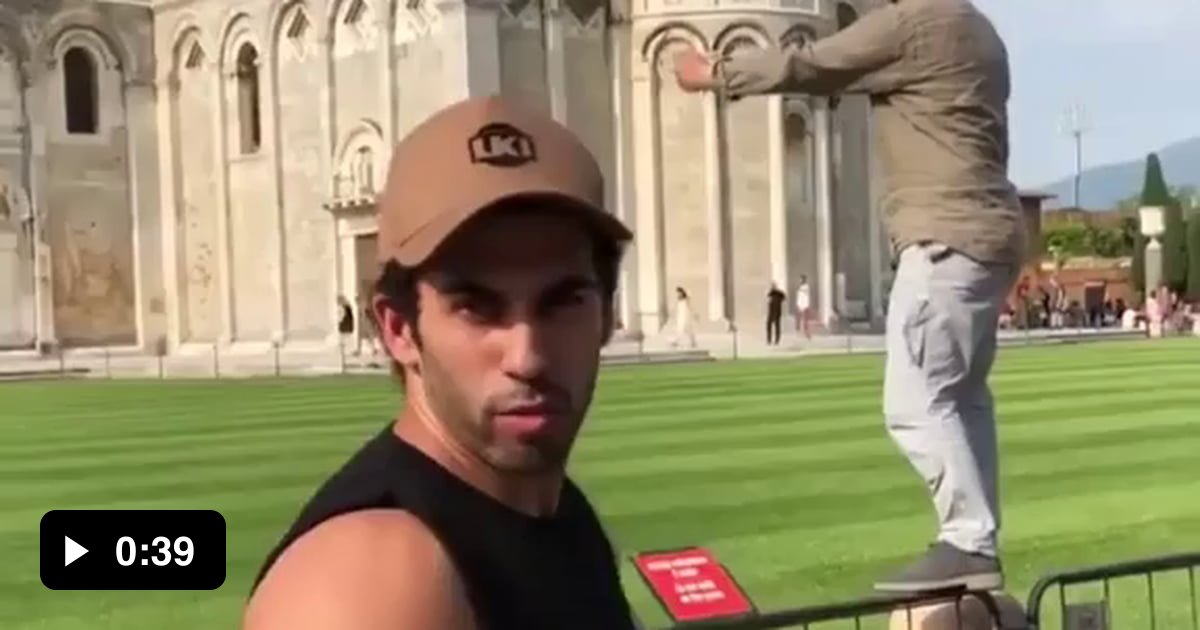 Everyone wants a high five - 9GAG