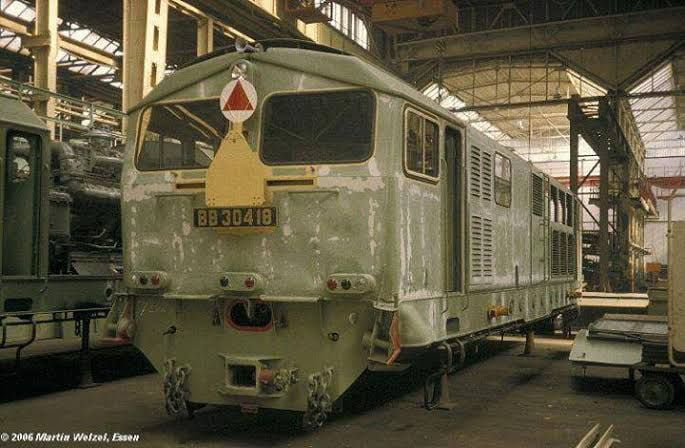 Diesel Hydraulic locomotive class BB304 (Krupp M1500BB) ordered by PJKA ...