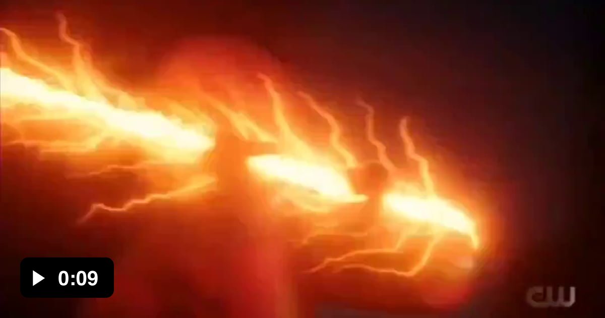 Lol the whole fight scene was weird, Speedsters fighting with light ...