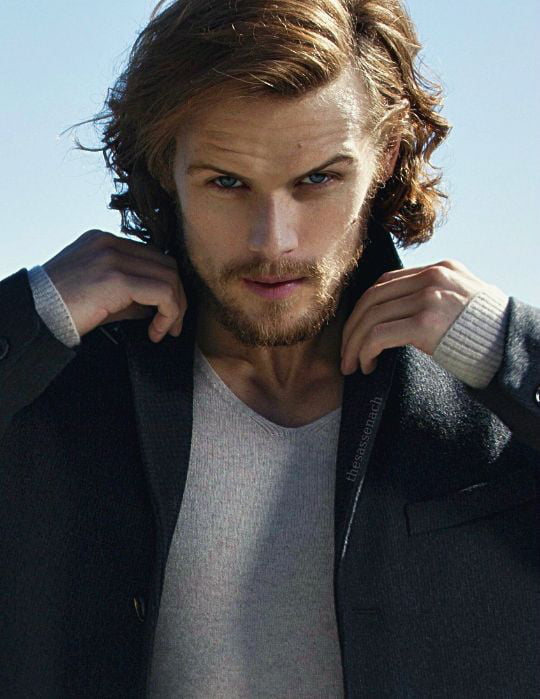 Sam Heughan - 9GAG