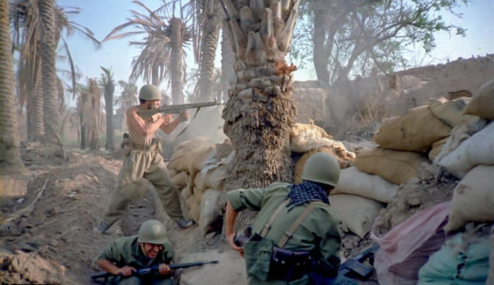 Iranian soldiers in combat with Iraqi troops. Iran-Iraq war, Battle of ...