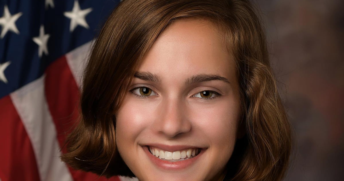 Katherine Halbert - 9GAG