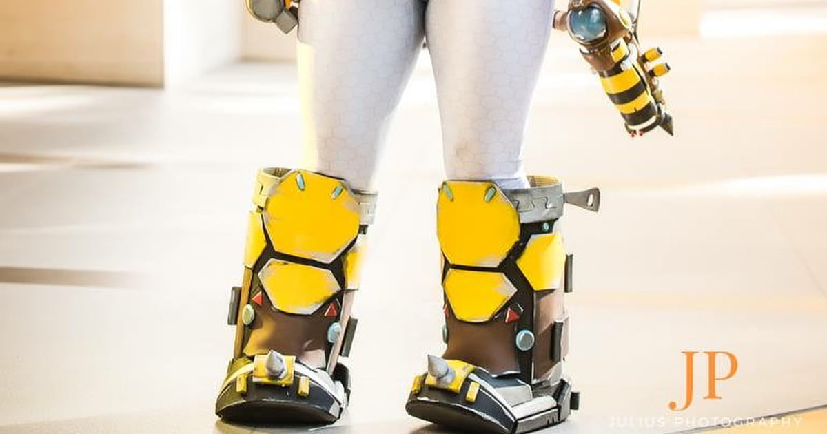 Beekeeper Mei from Overwatch by Mariah Mallad - 9GAG