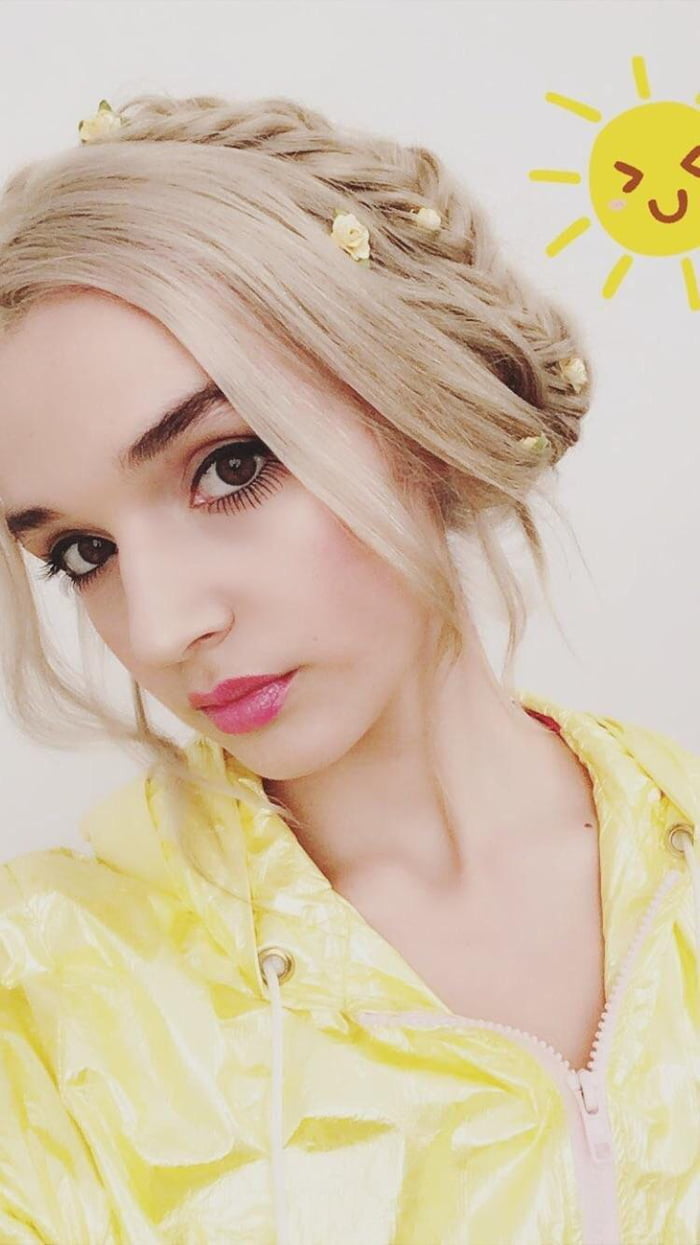 Moriah Pereira - 9GAG