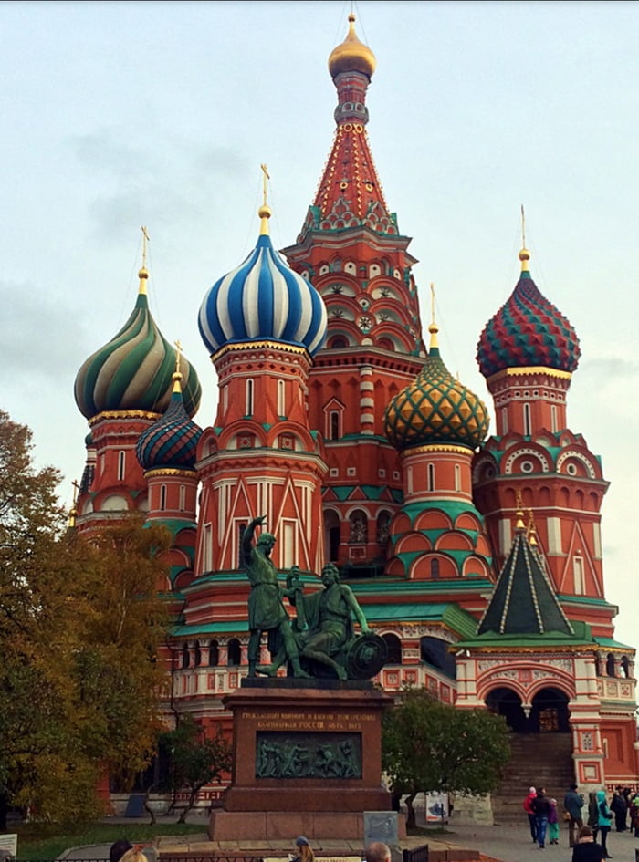 Russian Disneyland - 9GAG