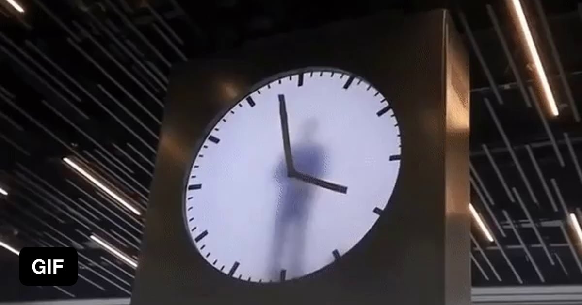 The hands of Maarten Baas' Schiphol clock look like they are drawn on ...