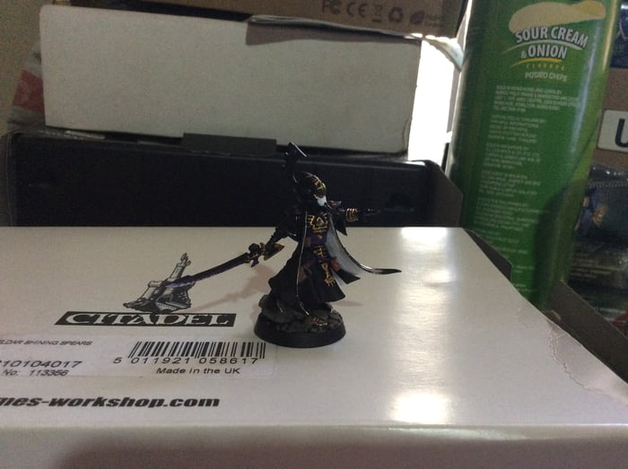 As promised, here is my *in the process) Ulthwe Farseer kitbash ...