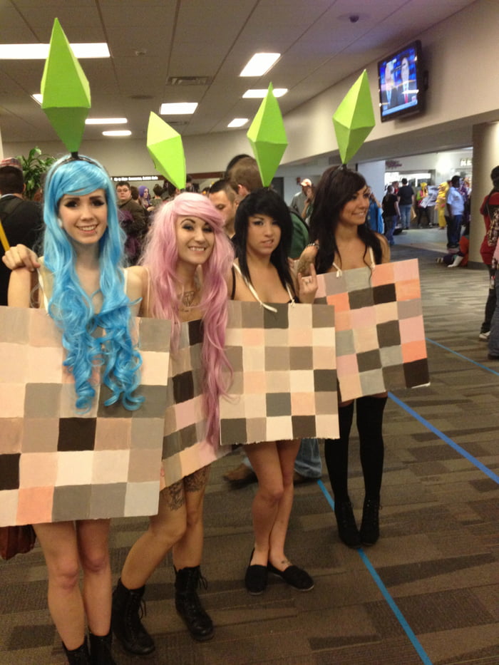 Sims Cosplay - 9GAG