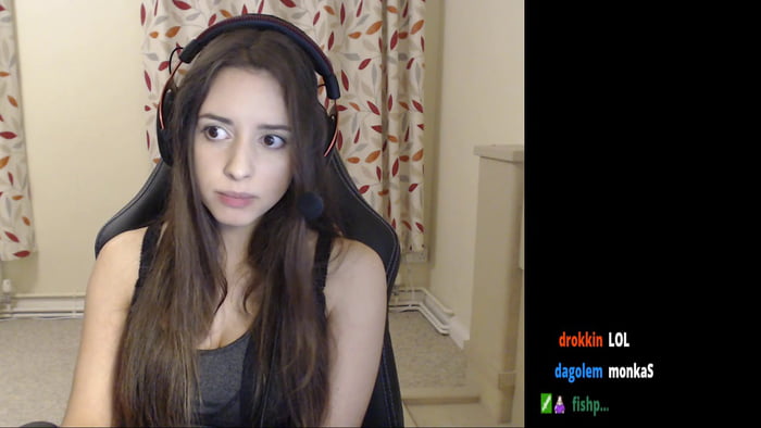 Streamer with tourette syndrome (uncontrolable behavior mainly on ...