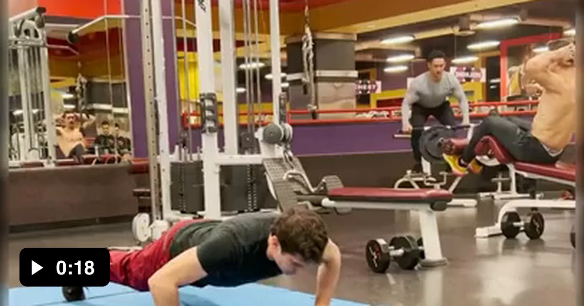 Air push ups. Can’t explain it. - 9GAG
