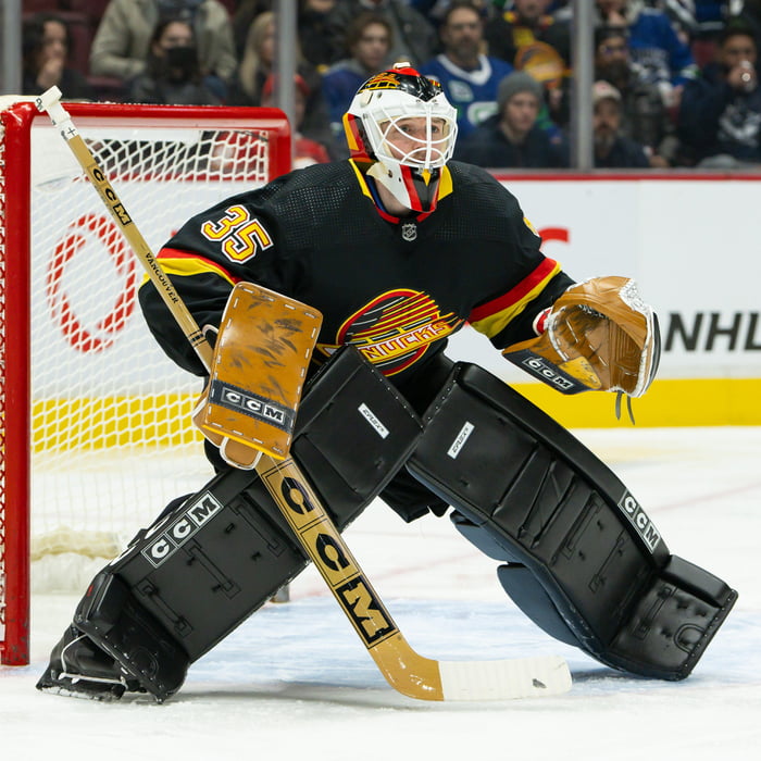 Thatcher Demko in his unreal Kirk McLean-inspired Throwback gear - 9GAG