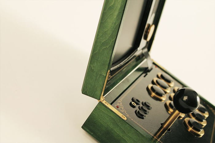 Classic Wood Arcade Gaming Cyberdeck from 2014 - 9GAG