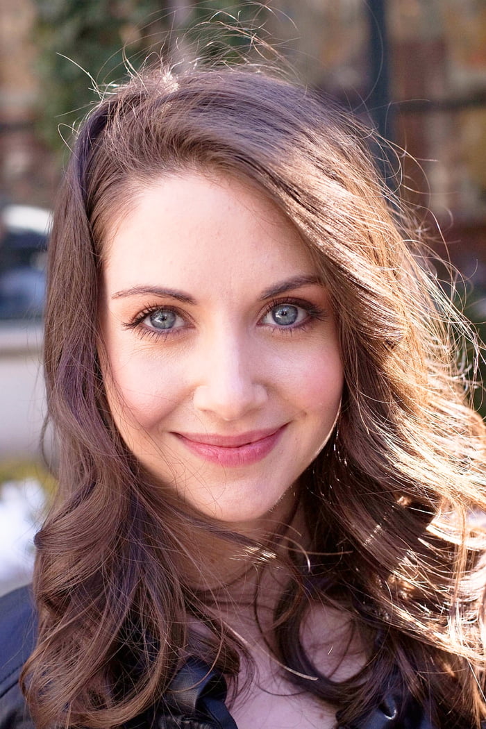 Alison Brie's face is one of the cutest ever - 9GAG