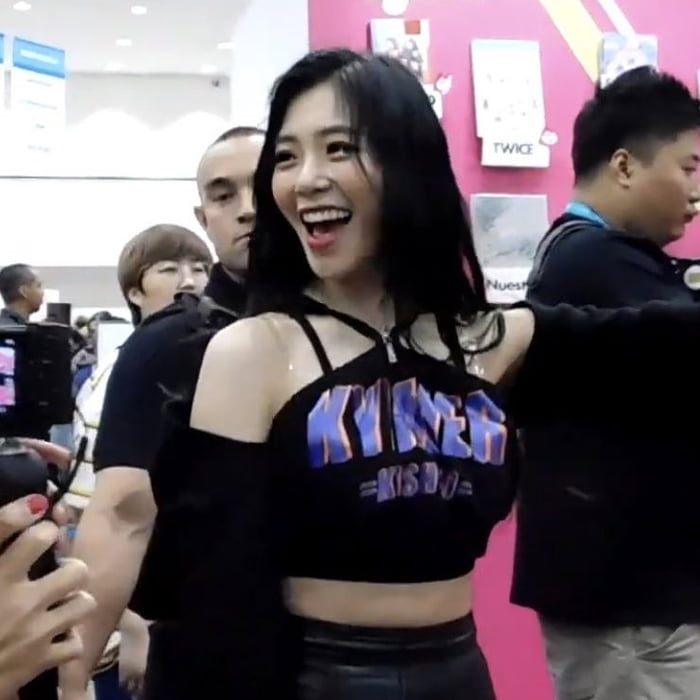 A Minji a day keeps the bad vibes away - 9GAG