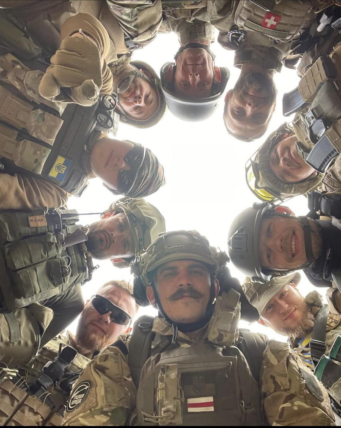 POV: You are a Russian VDV paratrooper that fell asleep on watch duty ...