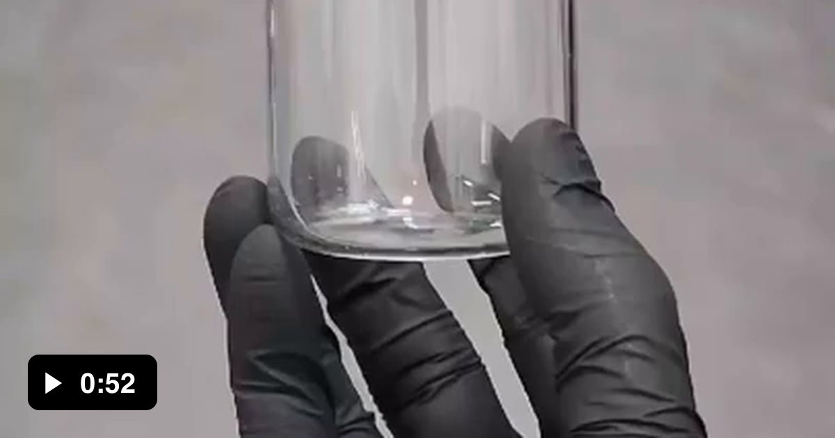 Make a beaker disappear @nile.red - 9GAG