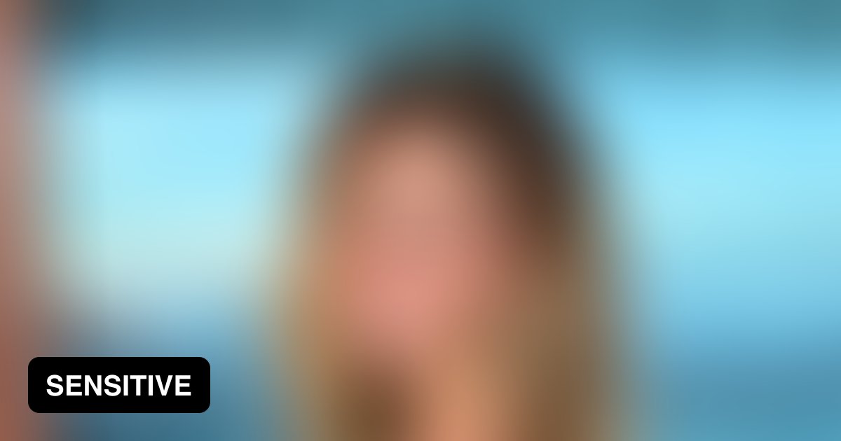 Sienna Raine Schmidt - 9GAG