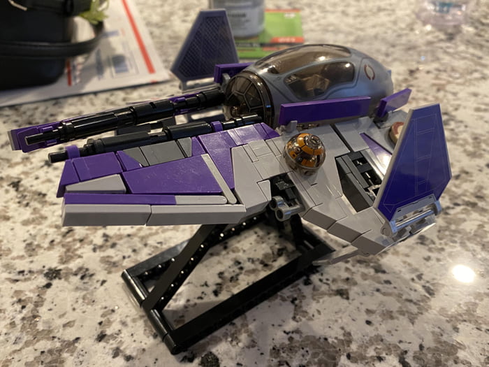 Mace Windu’s purple Eta-2 Actis-class Jedi interceptor - 9GAG