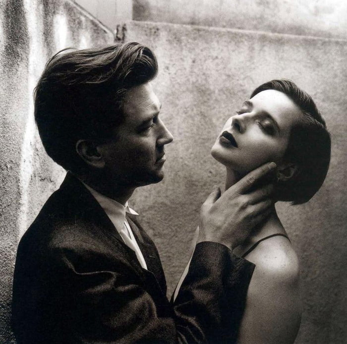 David Lynch and Isabella Rossellini by Helmut Newton, 1988 - 9GAG