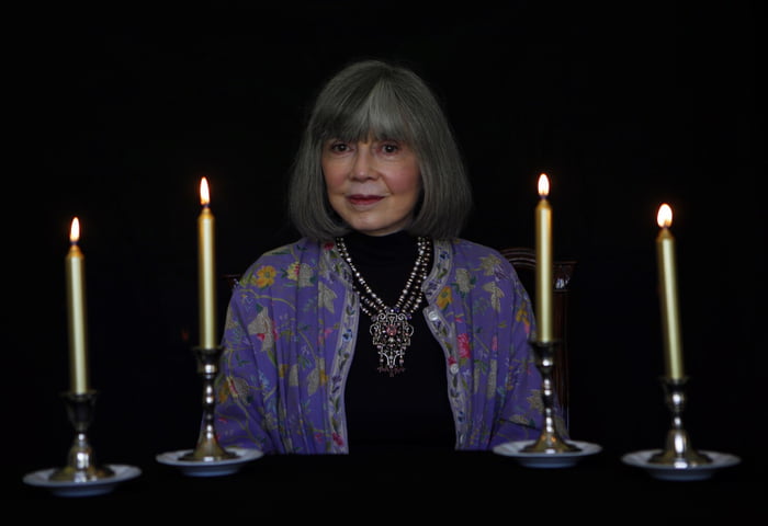 RIP the Queen of Vampires - Anne Rice - 9GAG