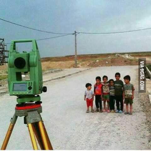 Civil Engineer having fun with Kids - 9GAG