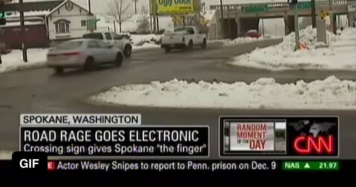 Traffic sign flips motorists the middle finger - 9GAG