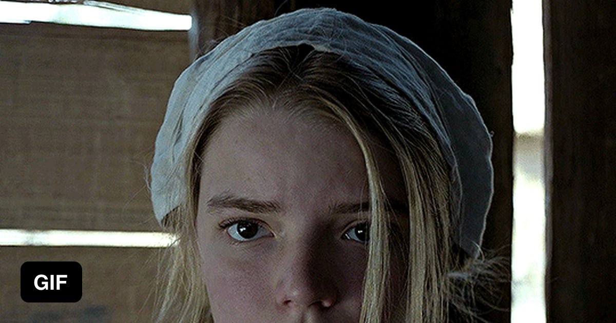 Her big separated eyes can see your browser history. - 9GAG