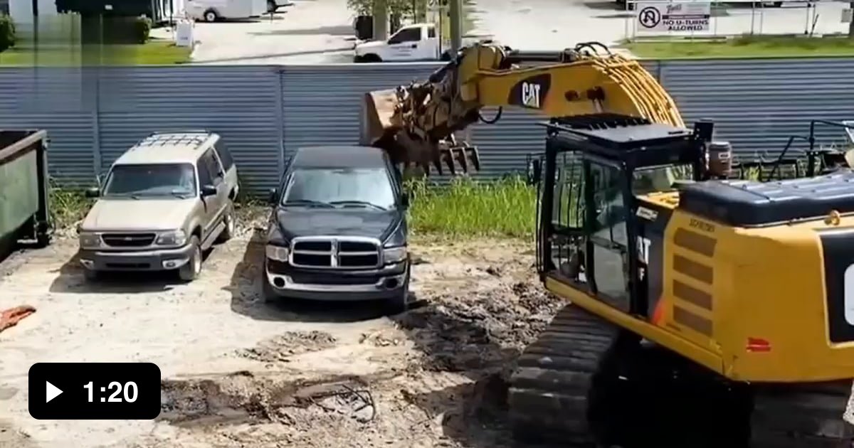 When many people tell you not to park on the construction site - 9GAG
