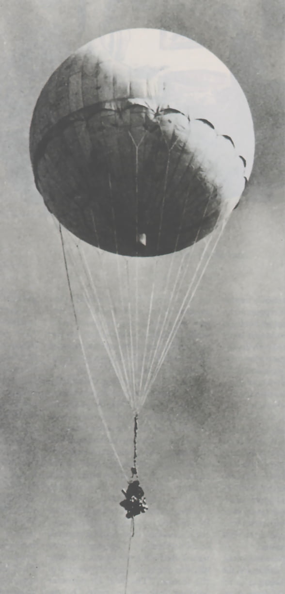 During World War 2, the Japanese launched nearly 10,000 Fu-Go balloon ...