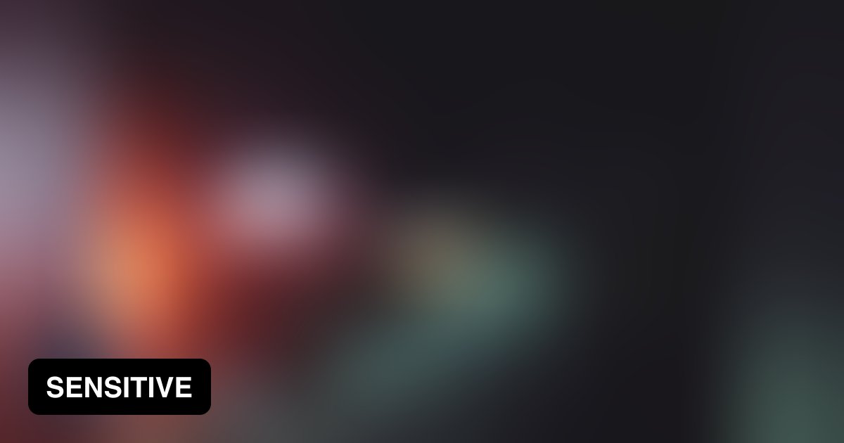 Officer comforts a crying suicidal Veteran who just wants a hug. - 9GAG