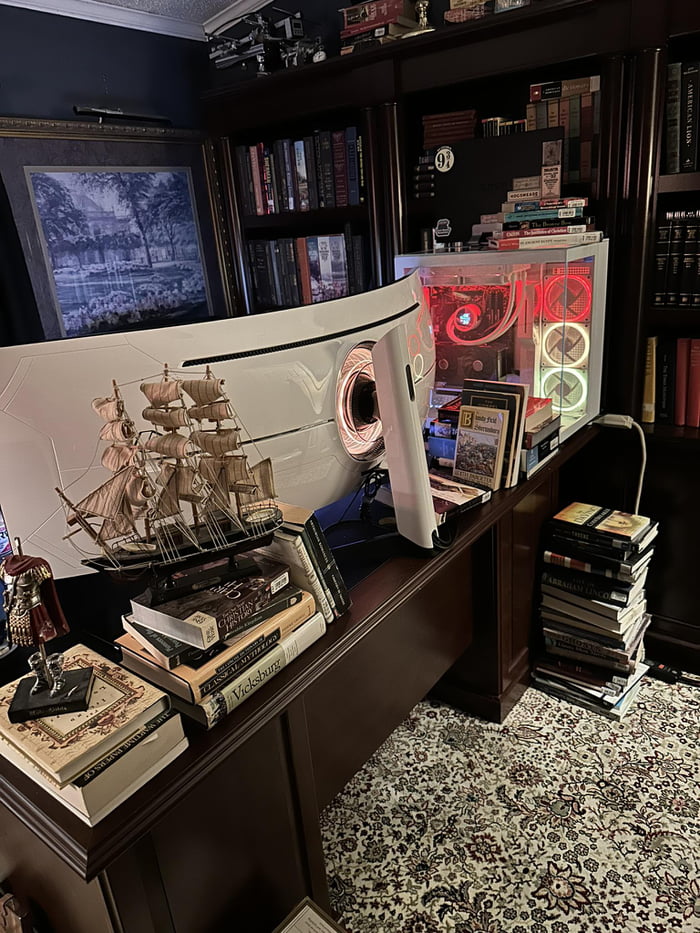 Desk against wall, or current with Odyssey? - 9GAG