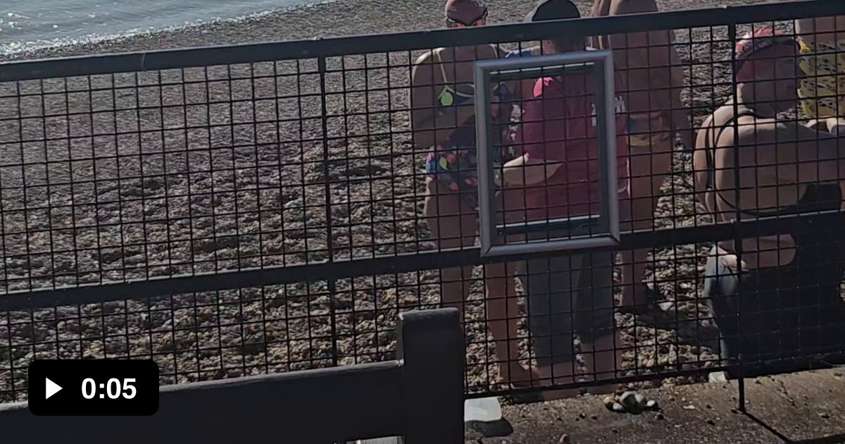 One way to cross the English Channel. Steve brooks - the first to fly a ...