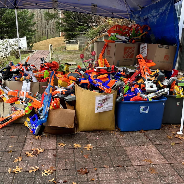 Absolute unit of a Nerf guns collection - 9GAG