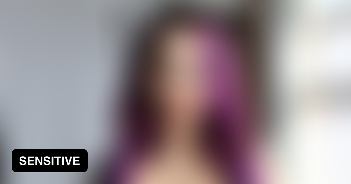 Valerica Steele - 9GAG