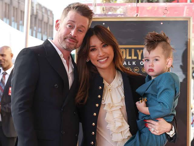 Meet Macaulay Culkin, wife Brenda Song and son Kevin McAllister - 9GAG
