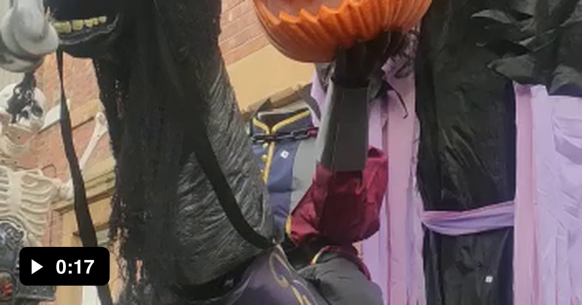 My neighbours went a bit too far this Halloween! - 9GAG