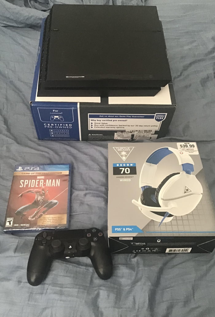 Finally saved up enough for a PS4 could not be happier - 9GAG