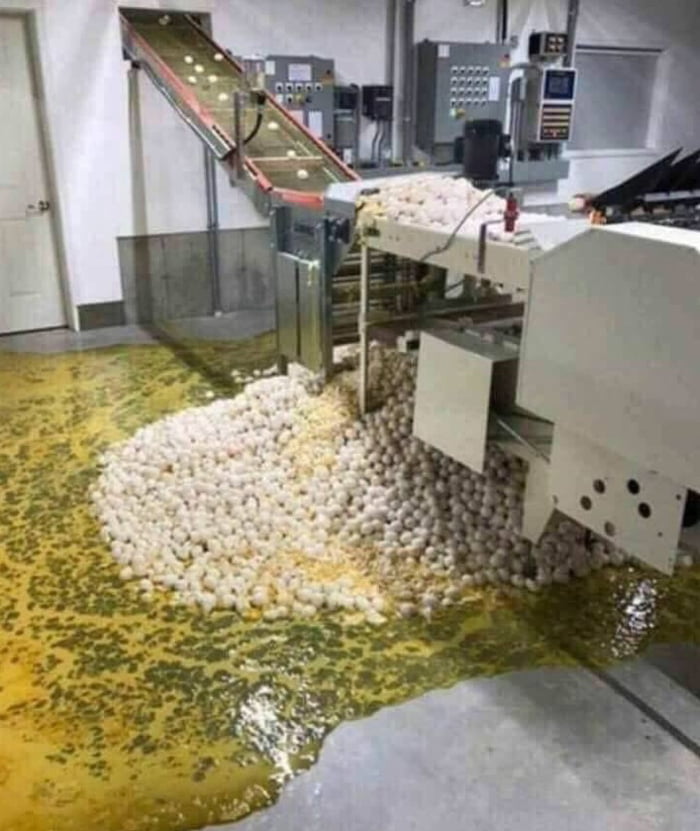 Production line malfunction - 9GAG