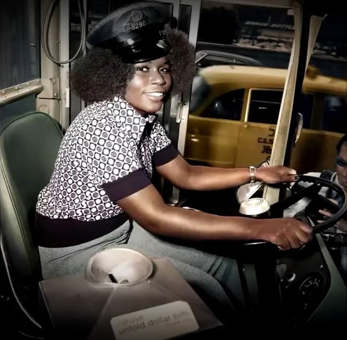 Mary Wallace - the first female bus driver for Chicago Transit ...