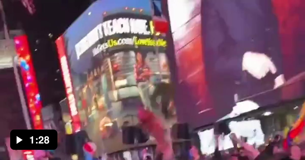 Pro-Israel gathering last night in Times Square.. - 9GAG