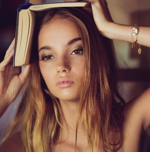 Inka Williams - super hottie - yes, she does. - 9GAG