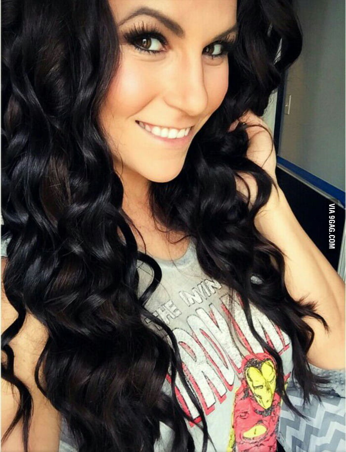 Main Reason for watching Shipping Wars, Robbie Welsh. - 9GAG