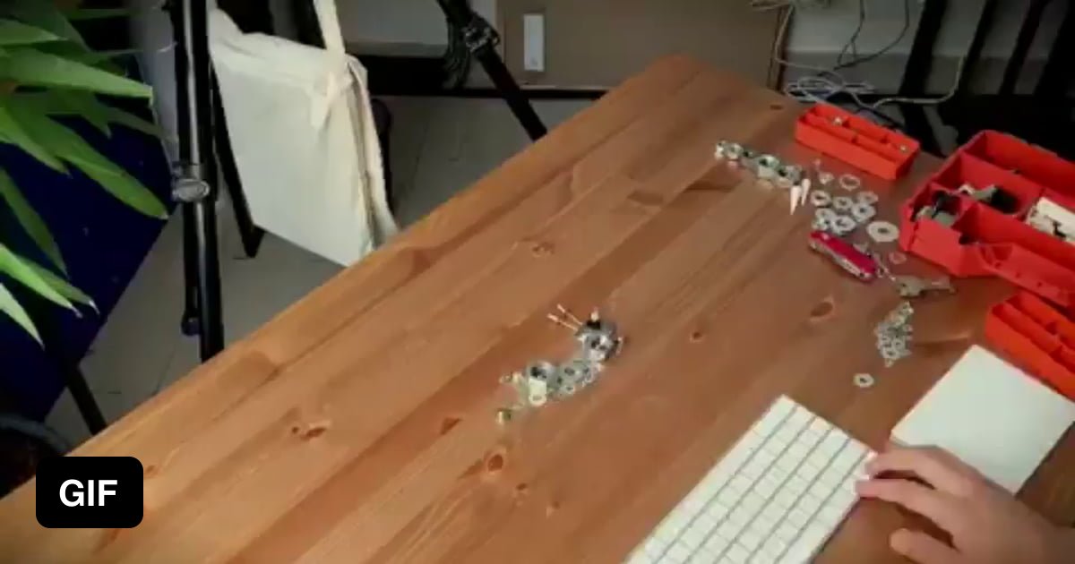 This stop-motion animation of a dog - 9GAG